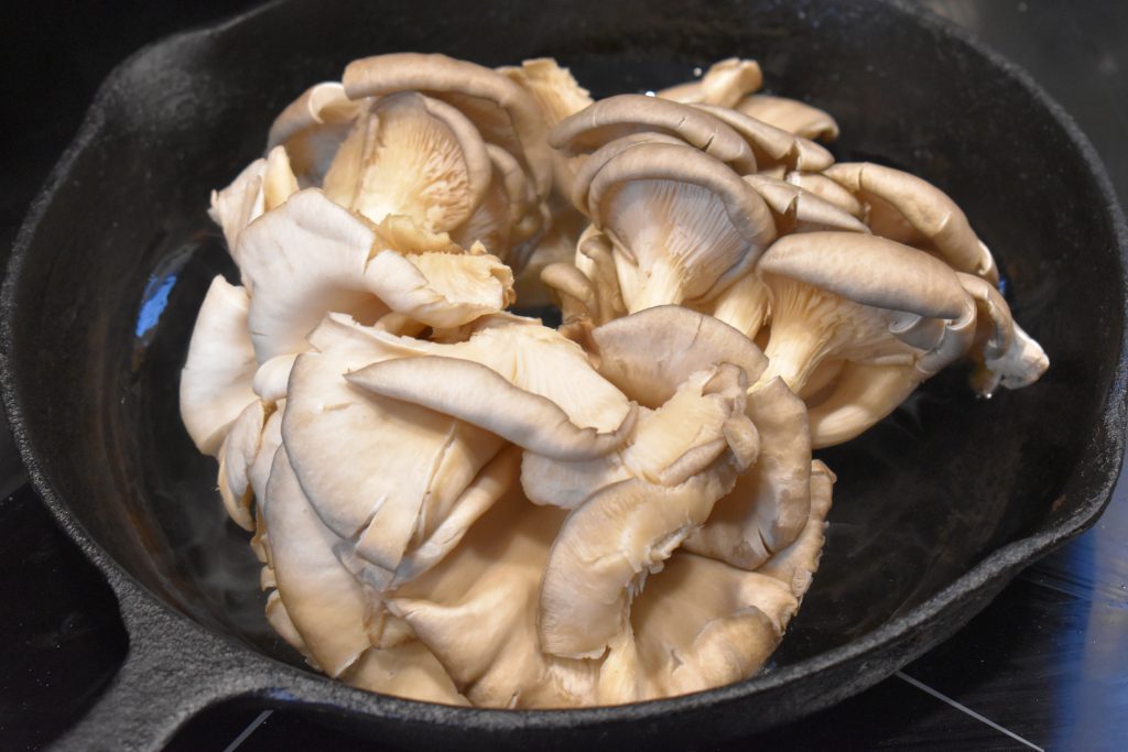 The Intrepid Eater - Recipes - Thai Basil Oyster Mushrooms