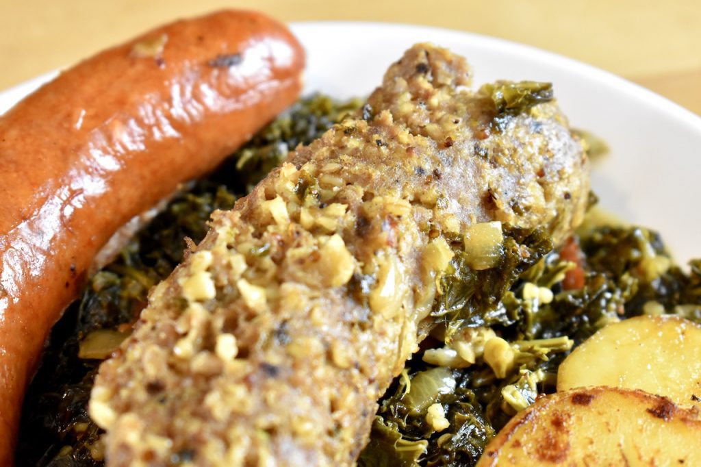 Grünkohl mit Pinkel - Recipes - The Intrepid Eater