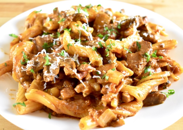 Wild Mushroom Boscaiola - Recipes - The Intrepid Eater