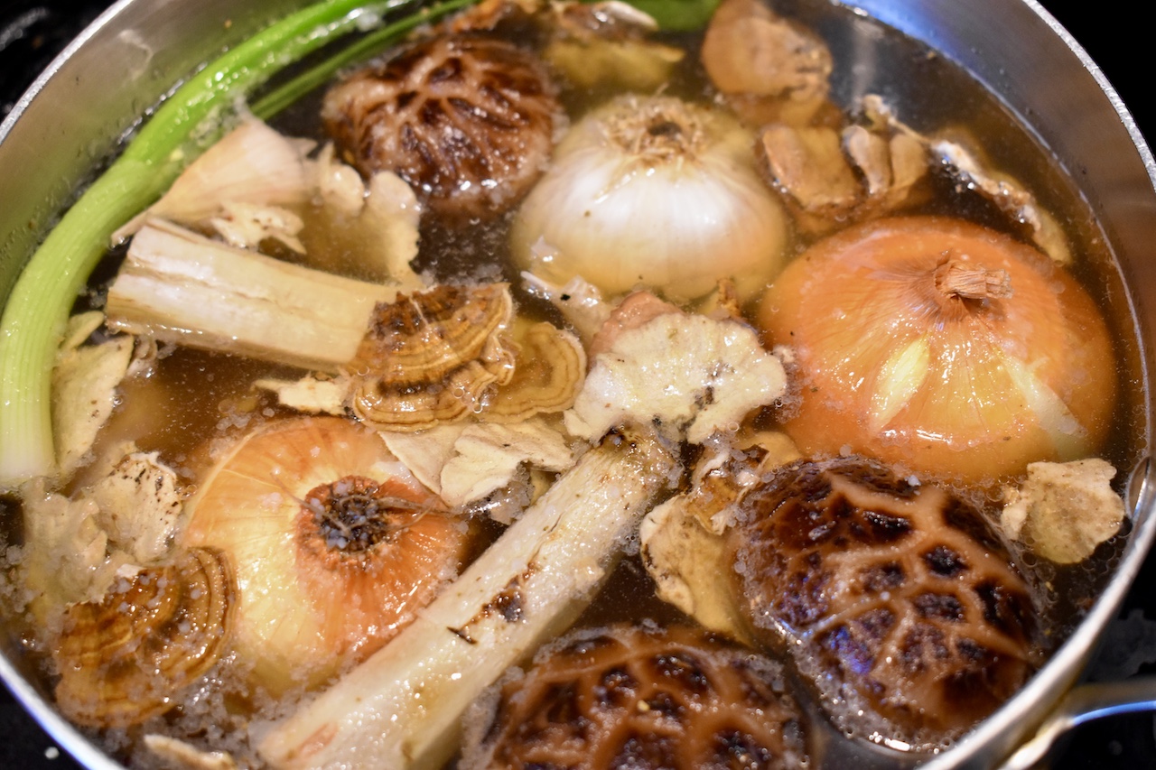Turkey Tail and Venison Bone Broth - Recipes - The Intrepid Eater