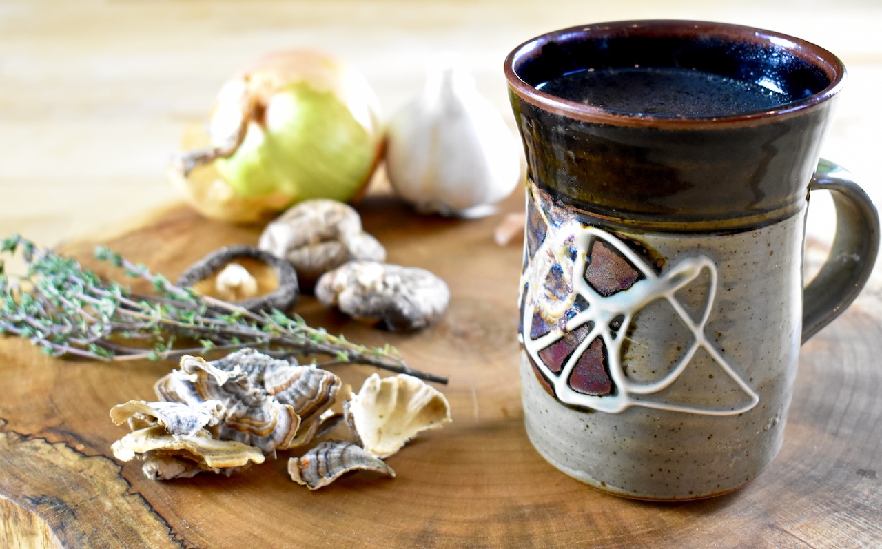 Turkey Tail and Venison Bone Broth - Recipes - The Intrepid Eater